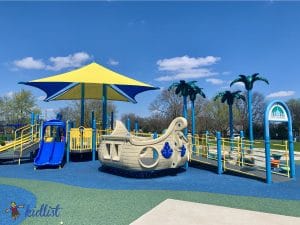 21 Best Parks for Walking with Beautiful Trails to Take Together