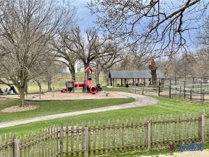 Insider Guide to Randall Oaks Zoo in West Dundee