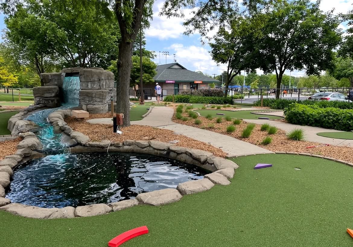 Mini Golf Chicago: 28 of the Coolest Indoor and Outdoor Courses in ...