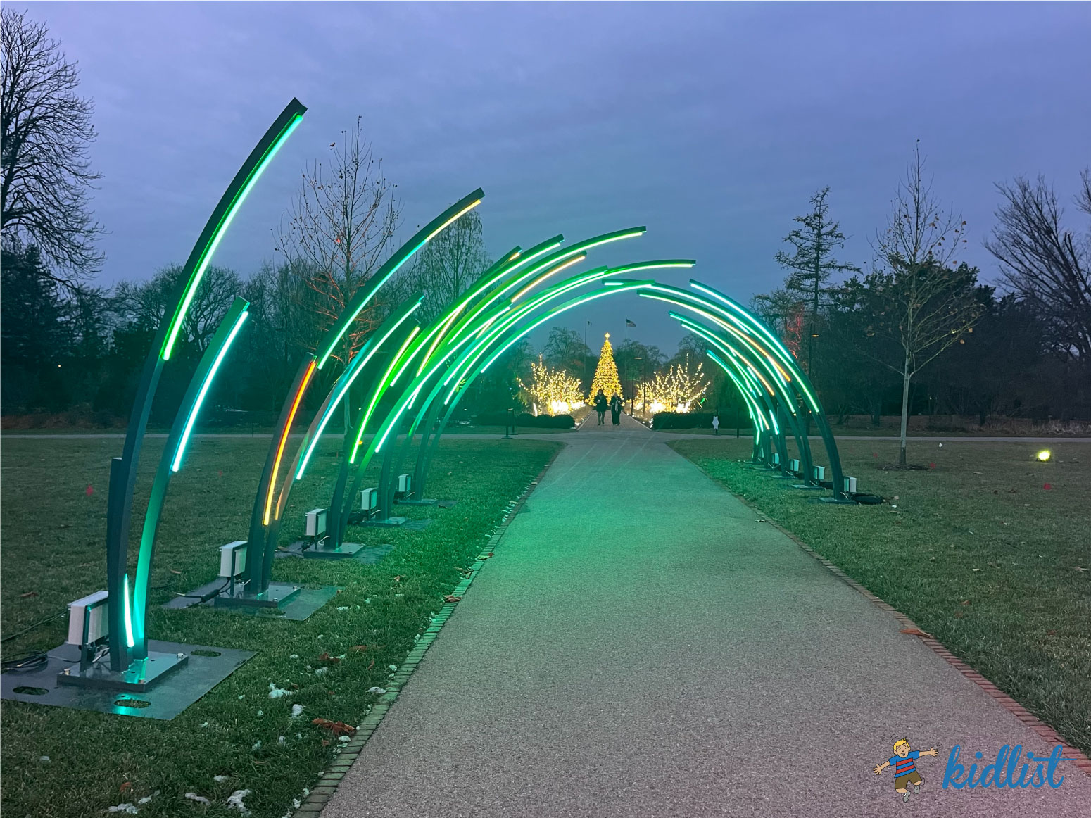 New! Christmas at Cantigny Brings Lights, Extravagant Decor, Ice ...