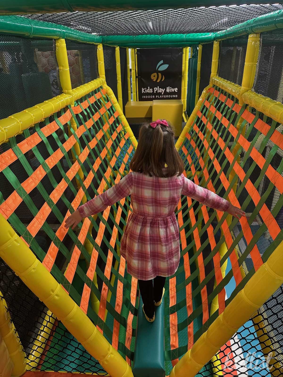 New! Kids Play Hive in Des Plaines