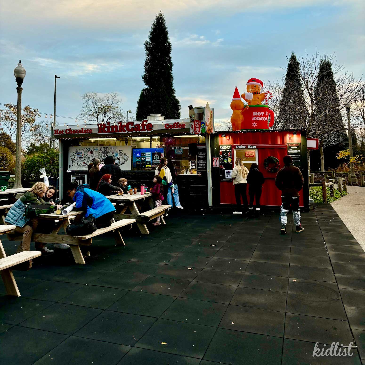 Insider Tips for the Maggie Daley Park Ice Skating Ribbon