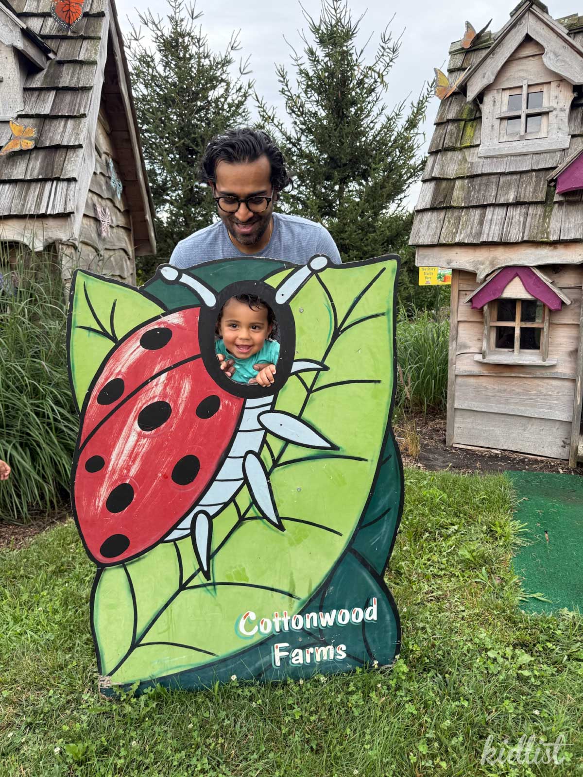 Dino Outbreak & Unicorn Wonder at Siegel's Cottonwood Farm