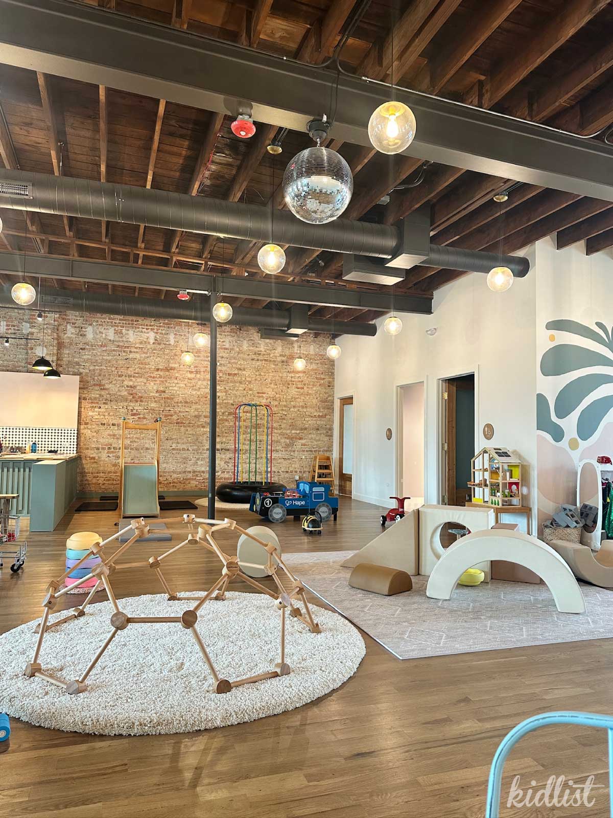 New Indoor Play Place! Winnie's Playroom in Brookfield