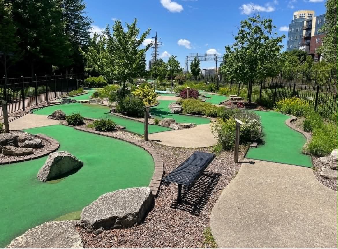 Mini Golf Chicago: 28 of the Coolest Indoor and Outdoor Courses in ...