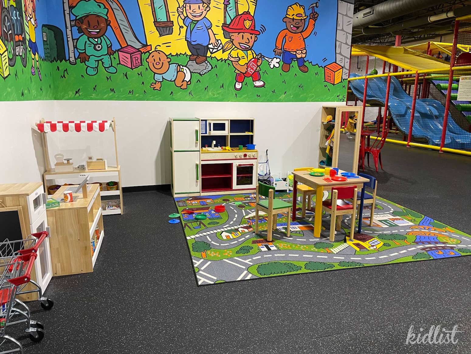 New! The Fun Playce in Naperville